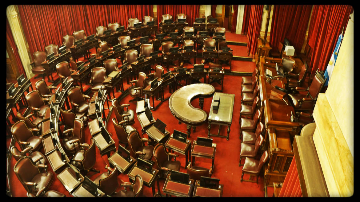 sala-congresso – Charlando Español